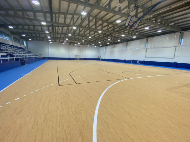 El polideportivo municipal de Poio apuesta por la calidad y la ...